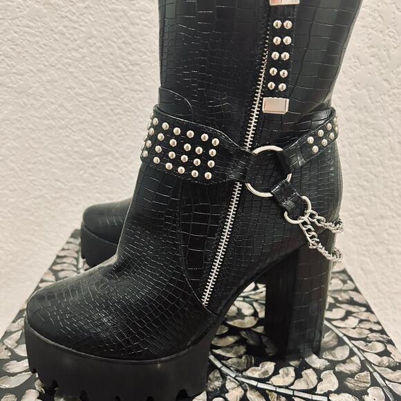 Dolls Kill | Shoes | Dolls Kill Azalea Wang Brax Chain Croc Platform Boots Lug Sole | Poshmark